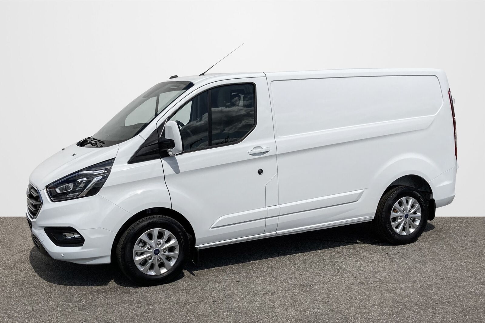 Ford Transit Custom 340S 2,0 TDCi 170 Limited - 2.840 kr/mdr