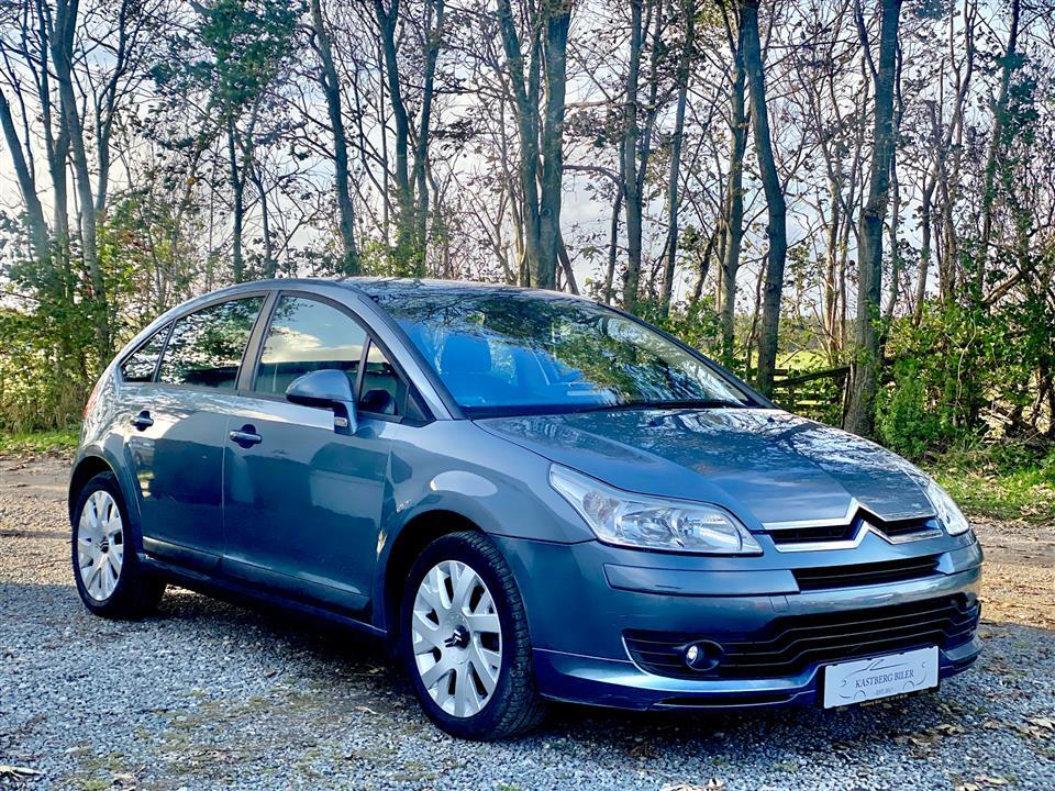 Citroën C4 2,0 i 16V Exclusive 5d - Ring for pris