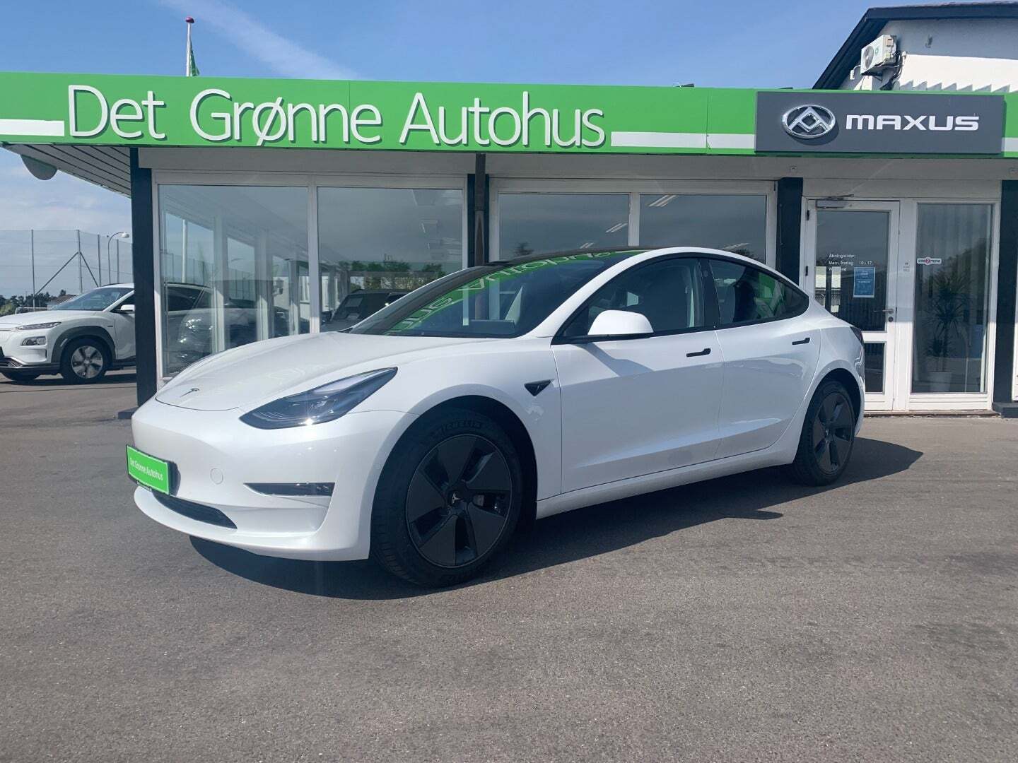 Tesla Model 3 Long Range AWD - 469.900 kr