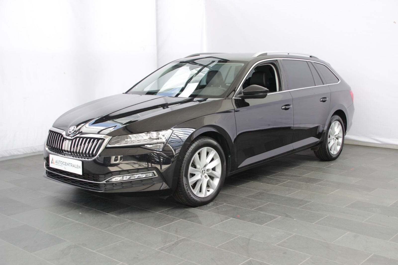 Skoda Superb 1,5 TSi 150 Business Executive Combi DSG - 389.900 kr