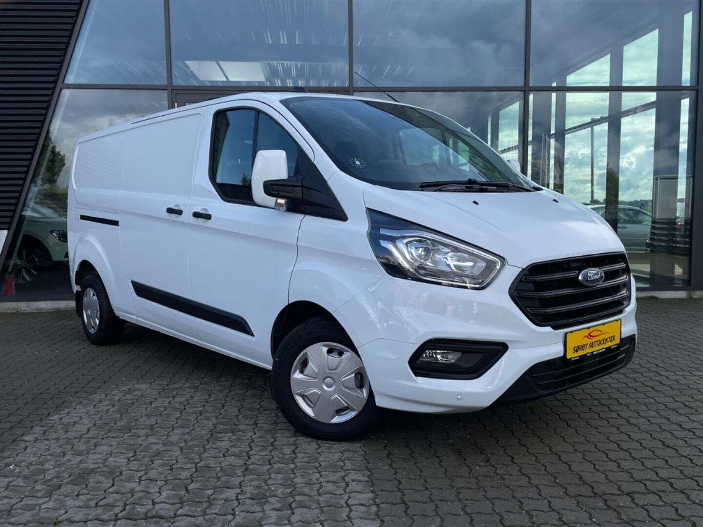 Ford Transit Custom 300L 2,0 TDCi 130 Trend - 3.279 kr/mdr