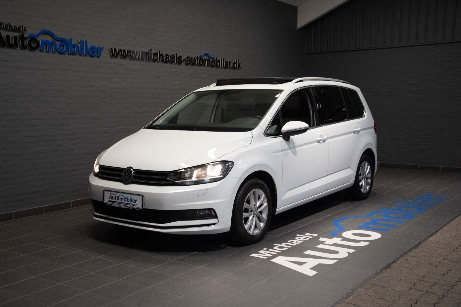 VW Touran 2,0 TDi 190 Highline DSG 7prs - 3.395 kr/mdr