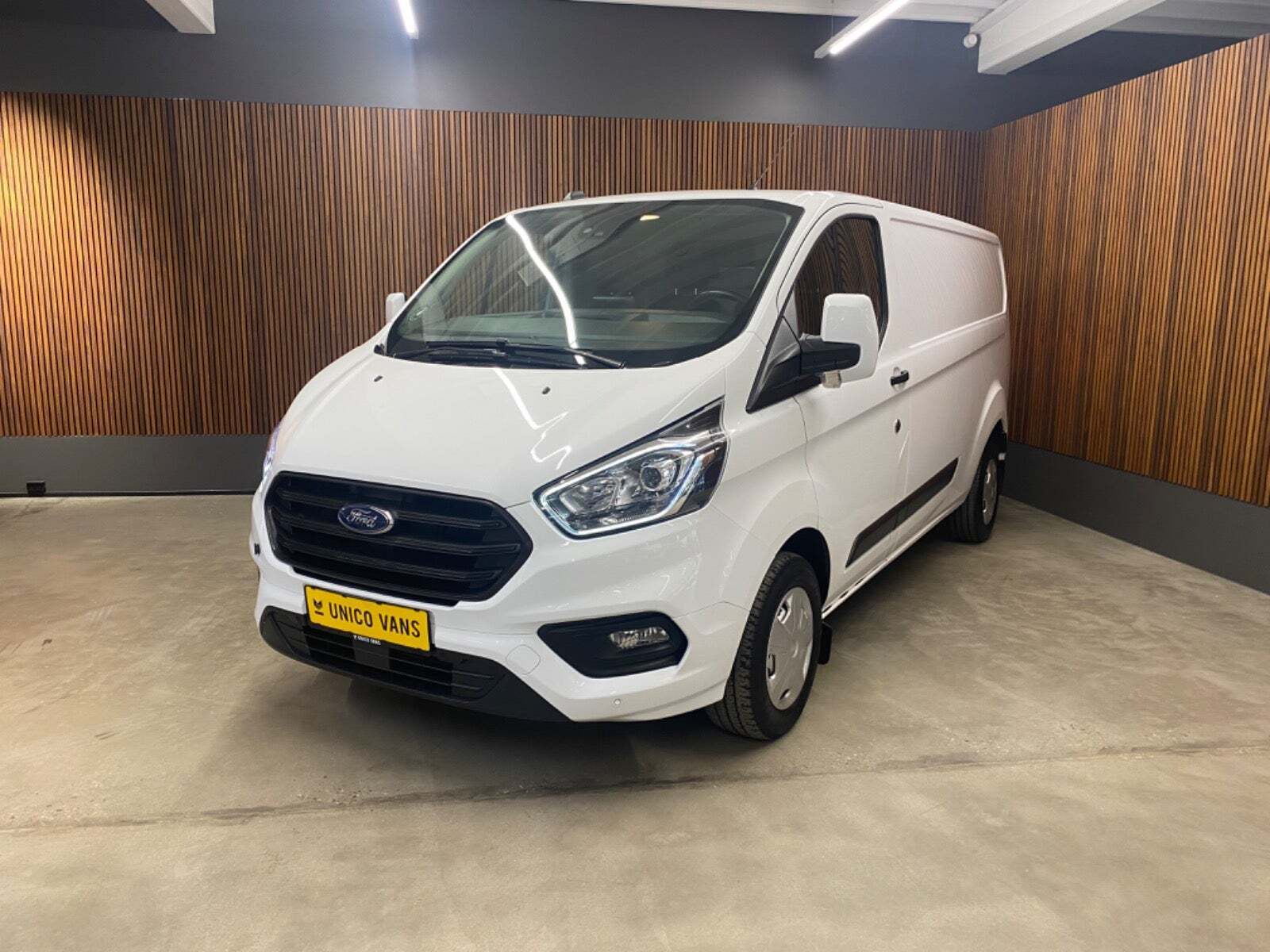 Ford Transit Custom 300L 2,0 TDCi 130 Trend - 2.795 kr/mdr