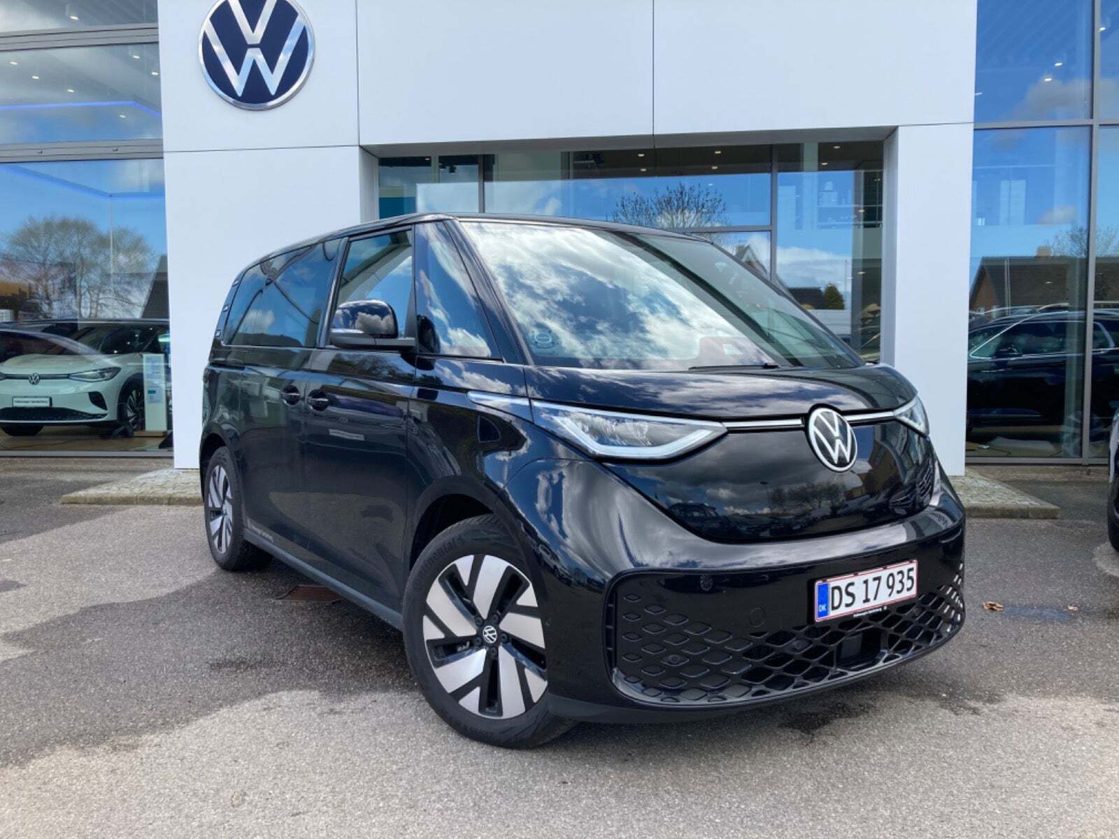 VW ID.Buzz Life - 479.900 kr