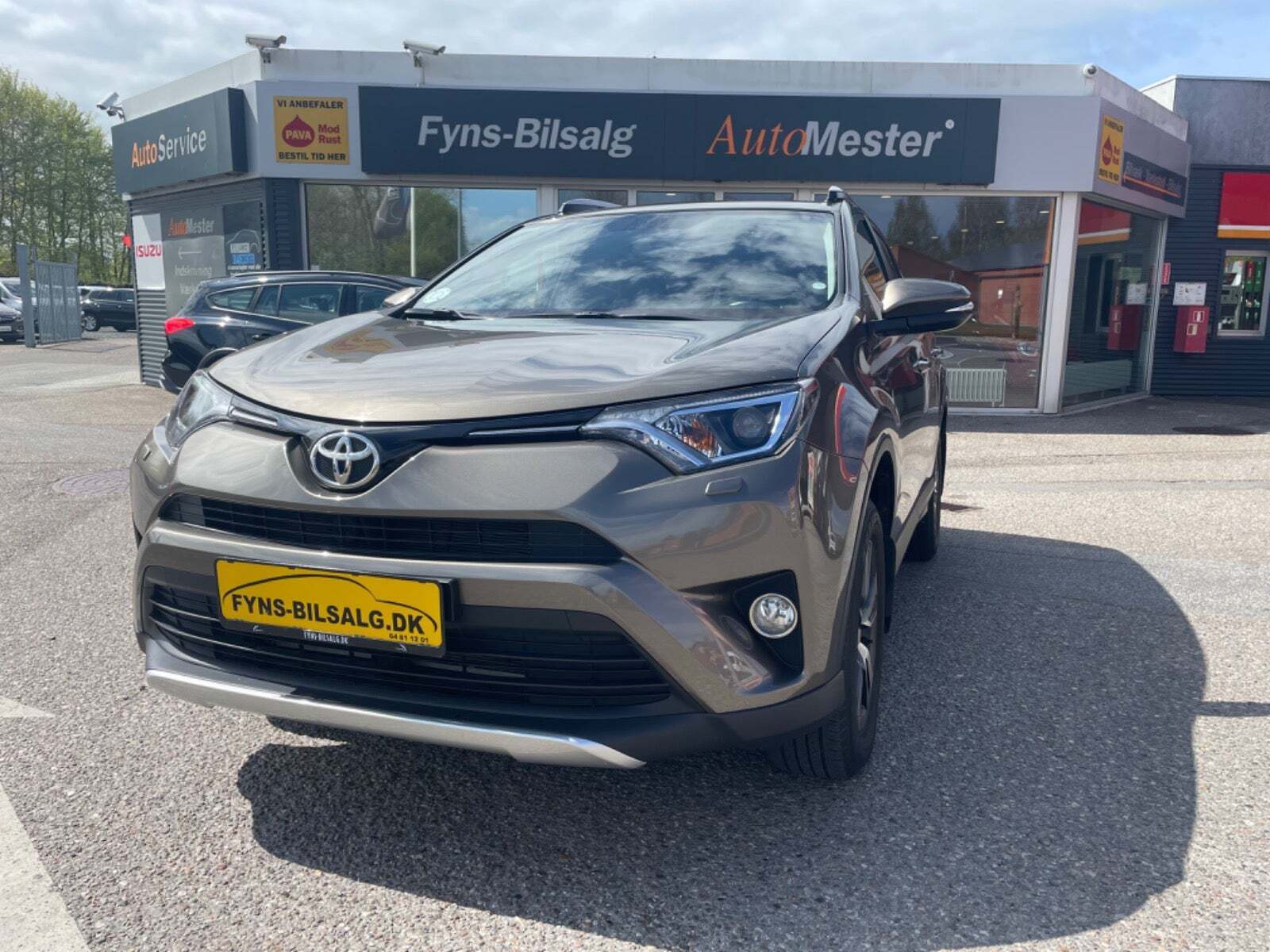 Guide til Toyota RAV4 2.5 Hybrid Executive 4x4 (Årgang 01/2016 - 08/2018)