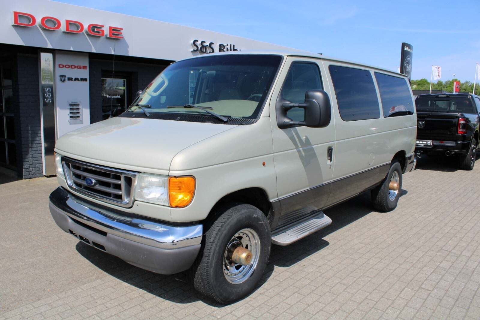 Ford Econoline 6,0 V8 D PowerStroke aut. - 100.000 kr
