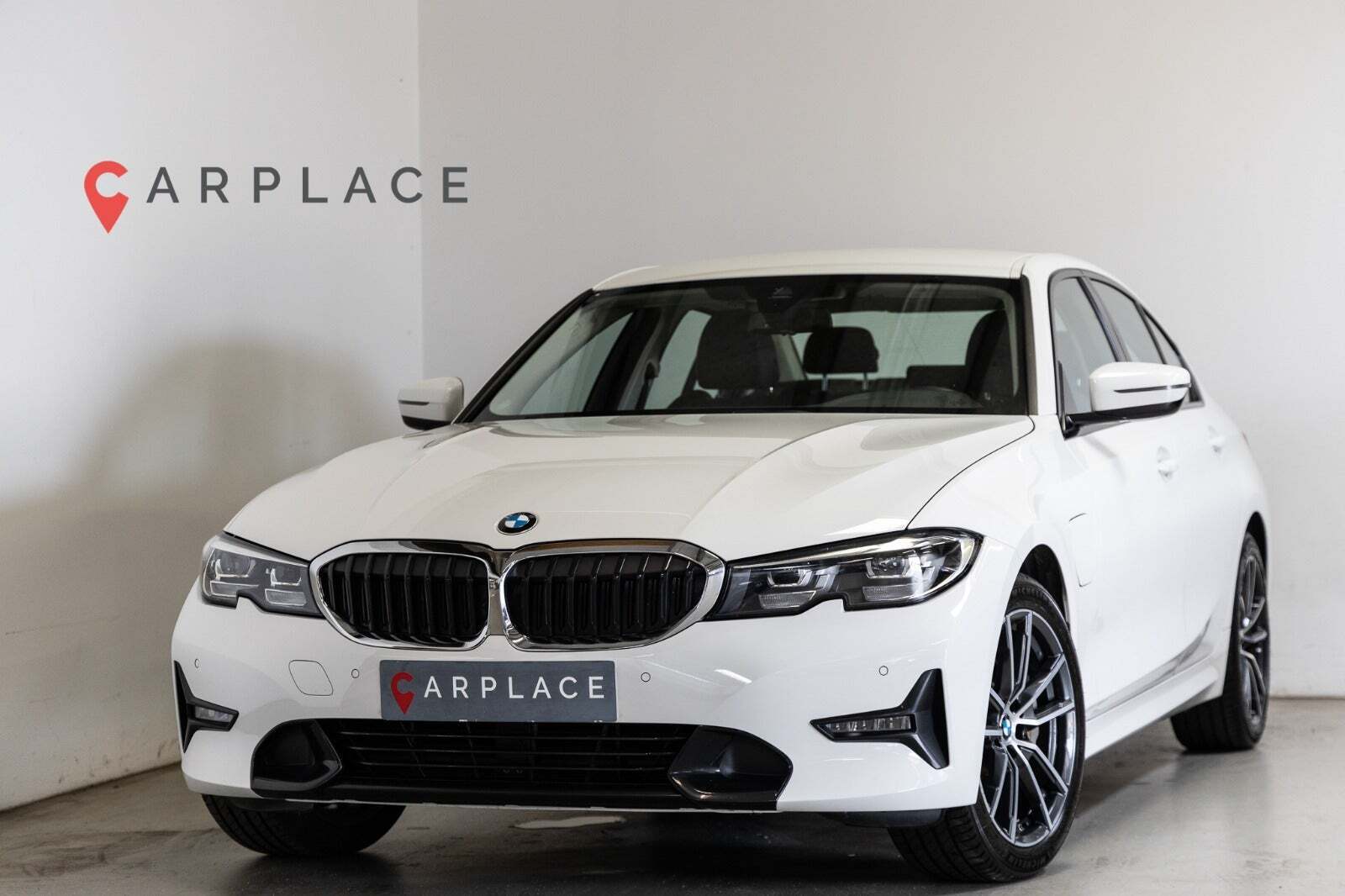 BMW 330e 2,0 Sport Line aut. - 379.900 kr