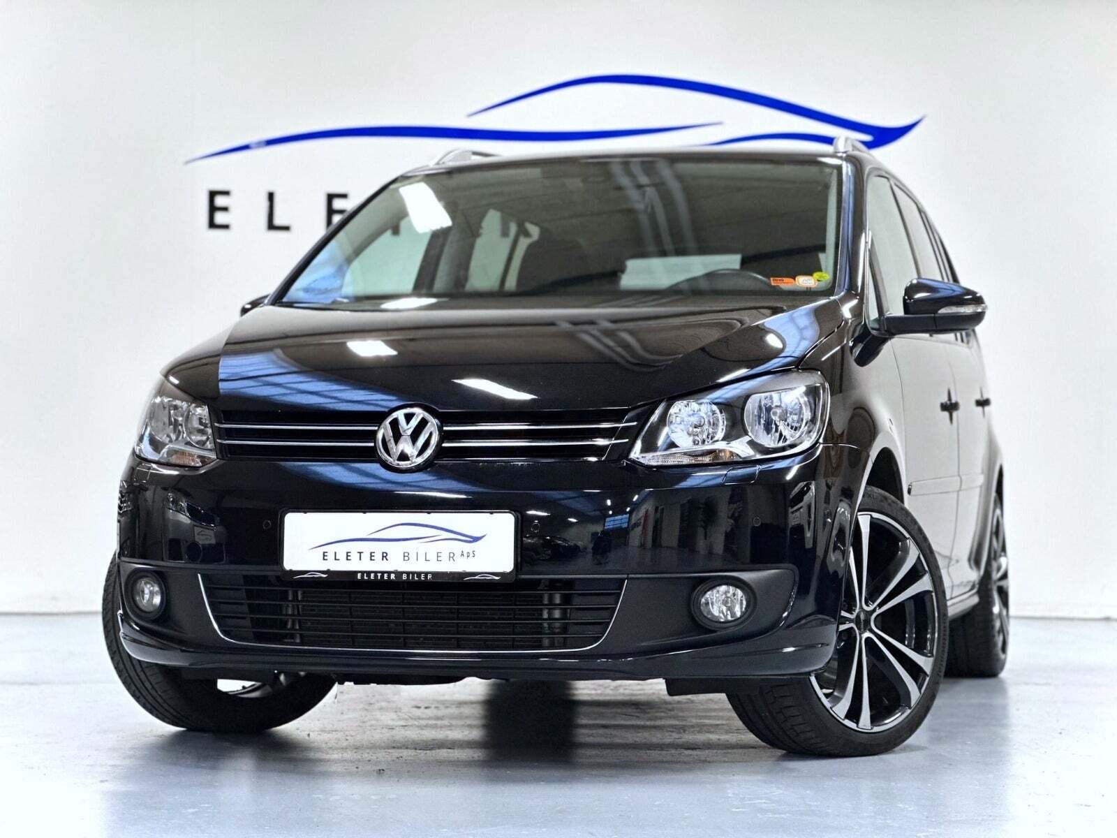 VW Touran 2,0 TDi 140 Comfortline BMT 7prs - 99.900 kr
