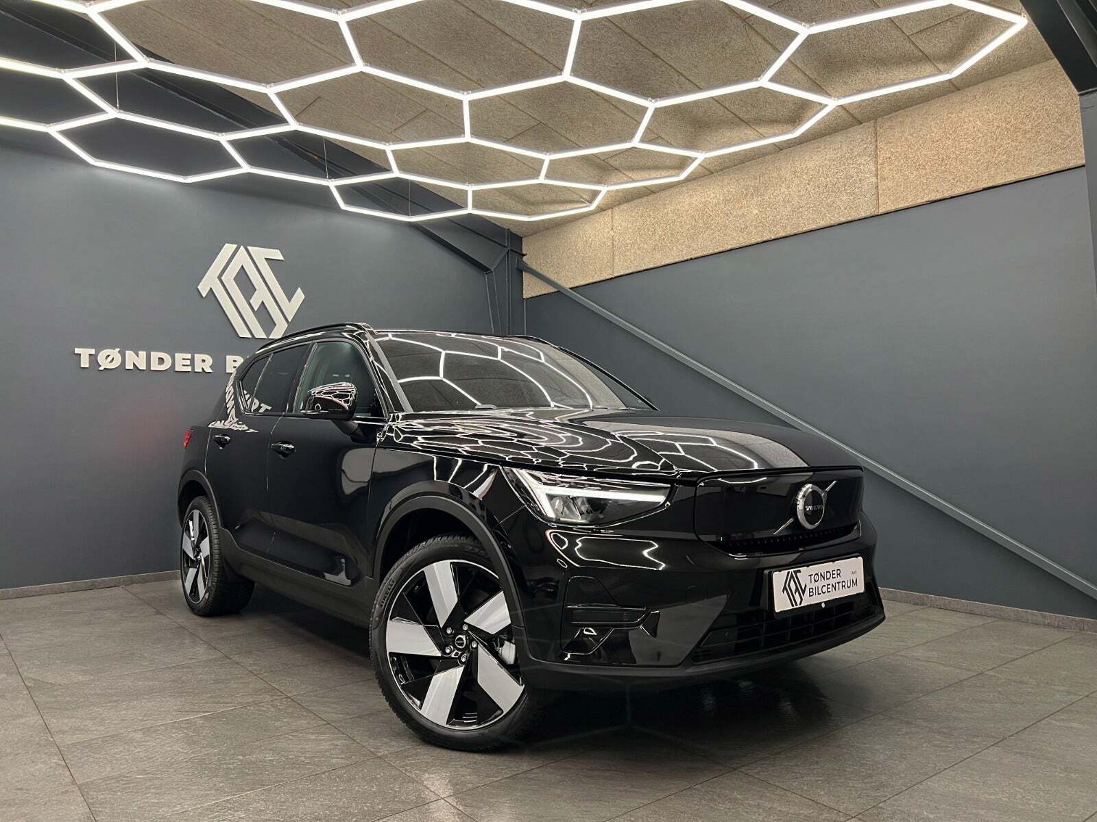 Volvo XC40 ReCharge Extended Range Plus - 439.500 kr
