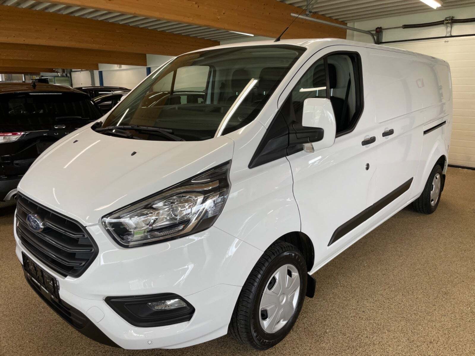 Ford Transit Custom 300L 2,0 TDCi 130 Trend - 2.265 kr/mdr