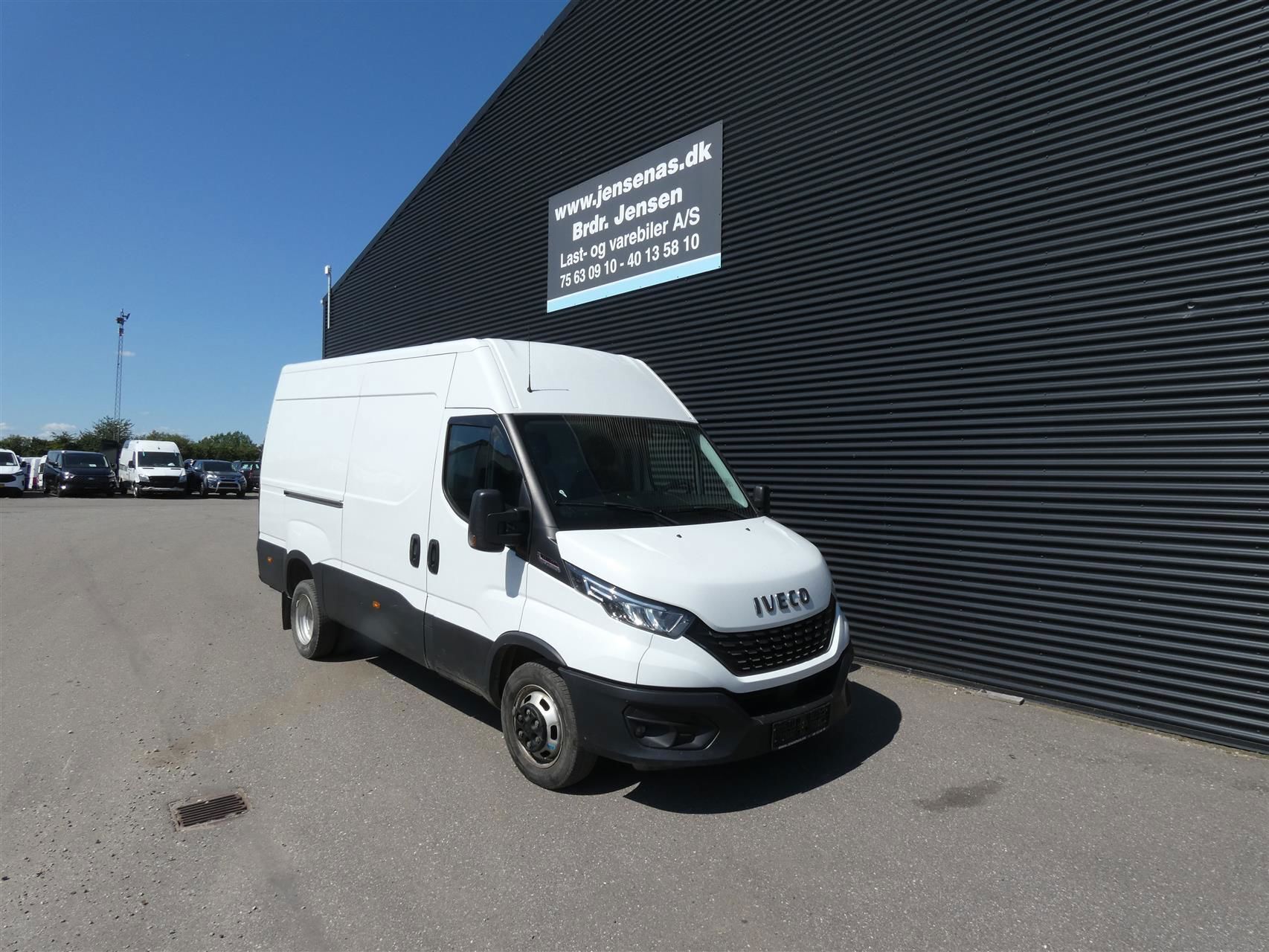 Iveco Daily 3,0 35C18 13,4m3 D 180HK Van 8g Aut. - 265.000 kr