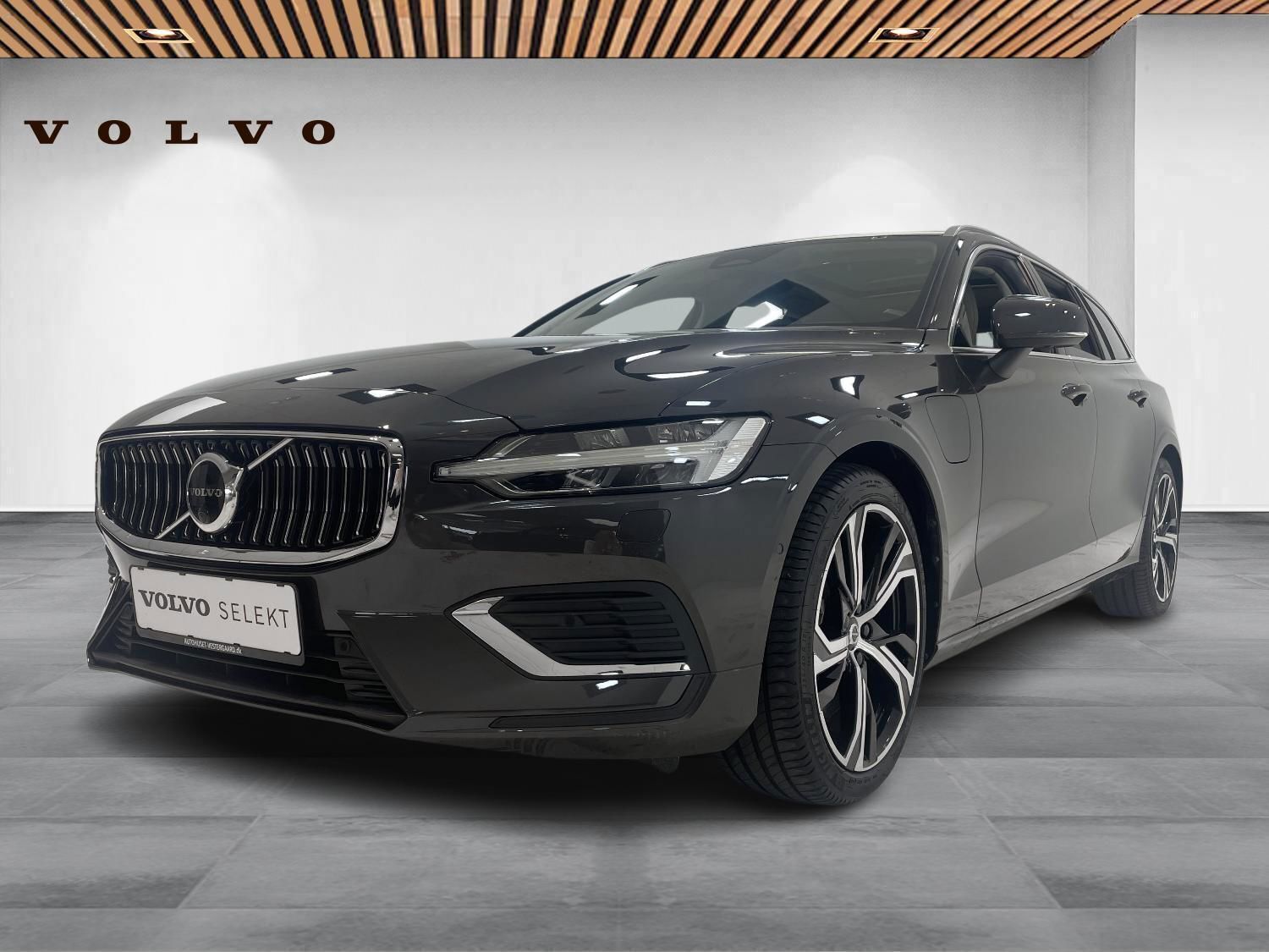 Volvo V60 2,0 T6 Recharge Plugin-hybrid Ultimate AWD 350HK Stc 8g Aut ...