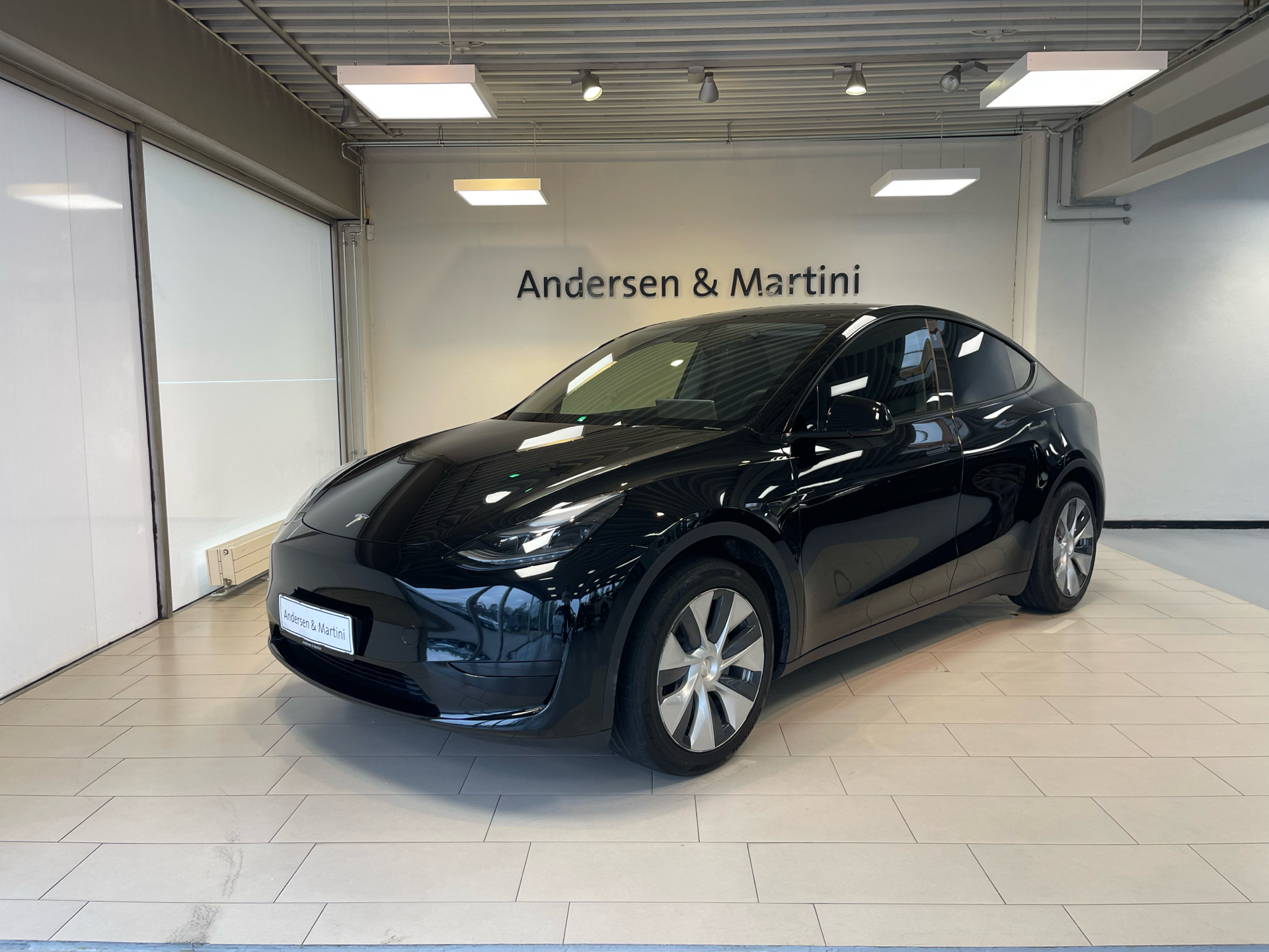 Tesla Model Y EL RWD 299HK 5d Aut. - 274.900 kr