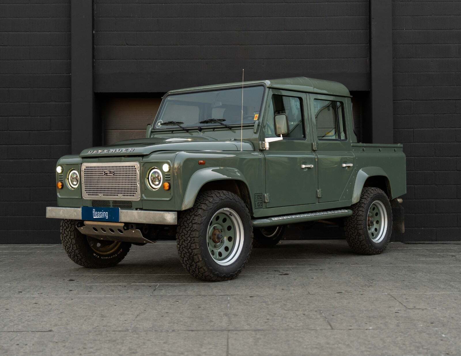 Land Rover Defender 110 2,2 TD Pick Up Db.Kab - 450.000 kr