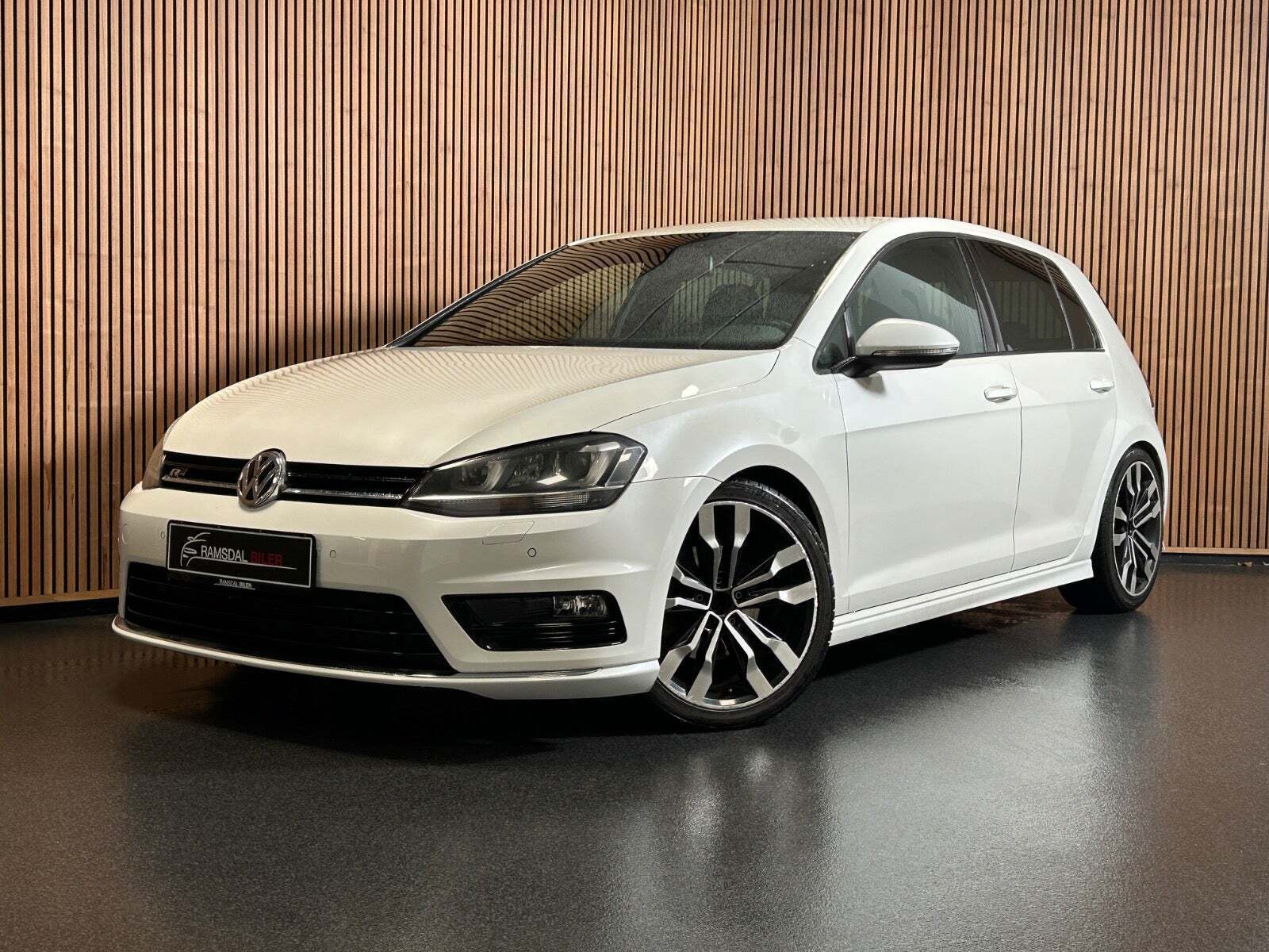 VW Golf VII 1,4 TSi 150 R-line DSG BMT - 134.995 kr