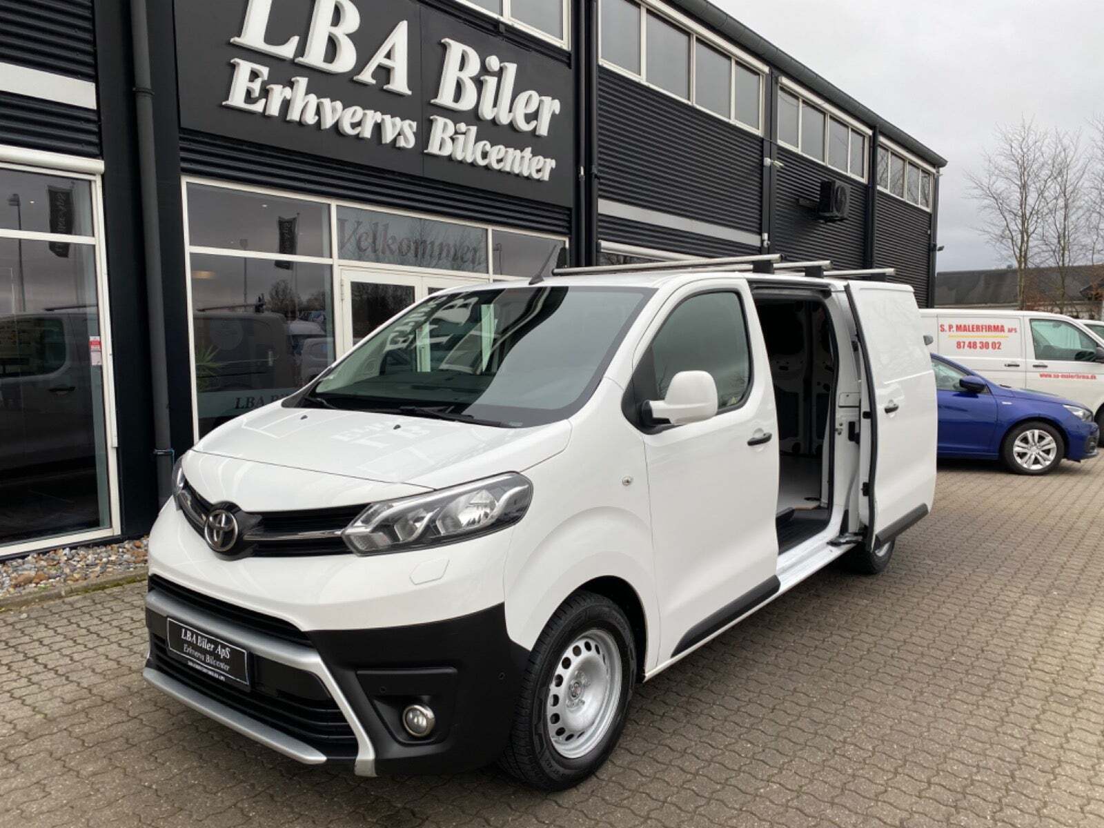 Toyota ProAce 2,0 D 120 Long Base+ - 99.900 kr