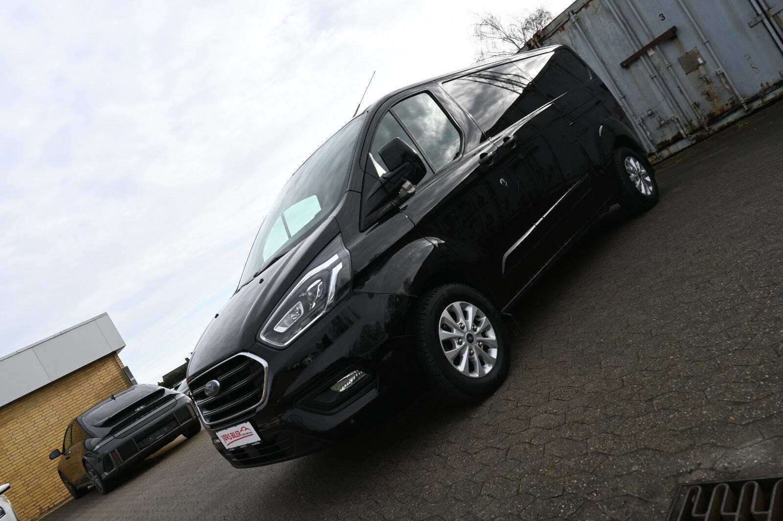 Ford Transit Custom 320S 2,0 TDCi 170 Limited aut. - 199.800 kr