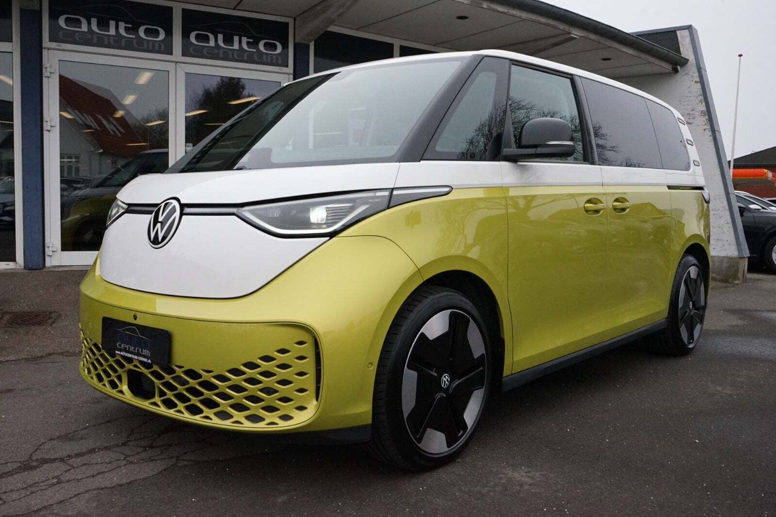 VW ID.Buzz Style 75 Years Edition SWB - 409.900 kr