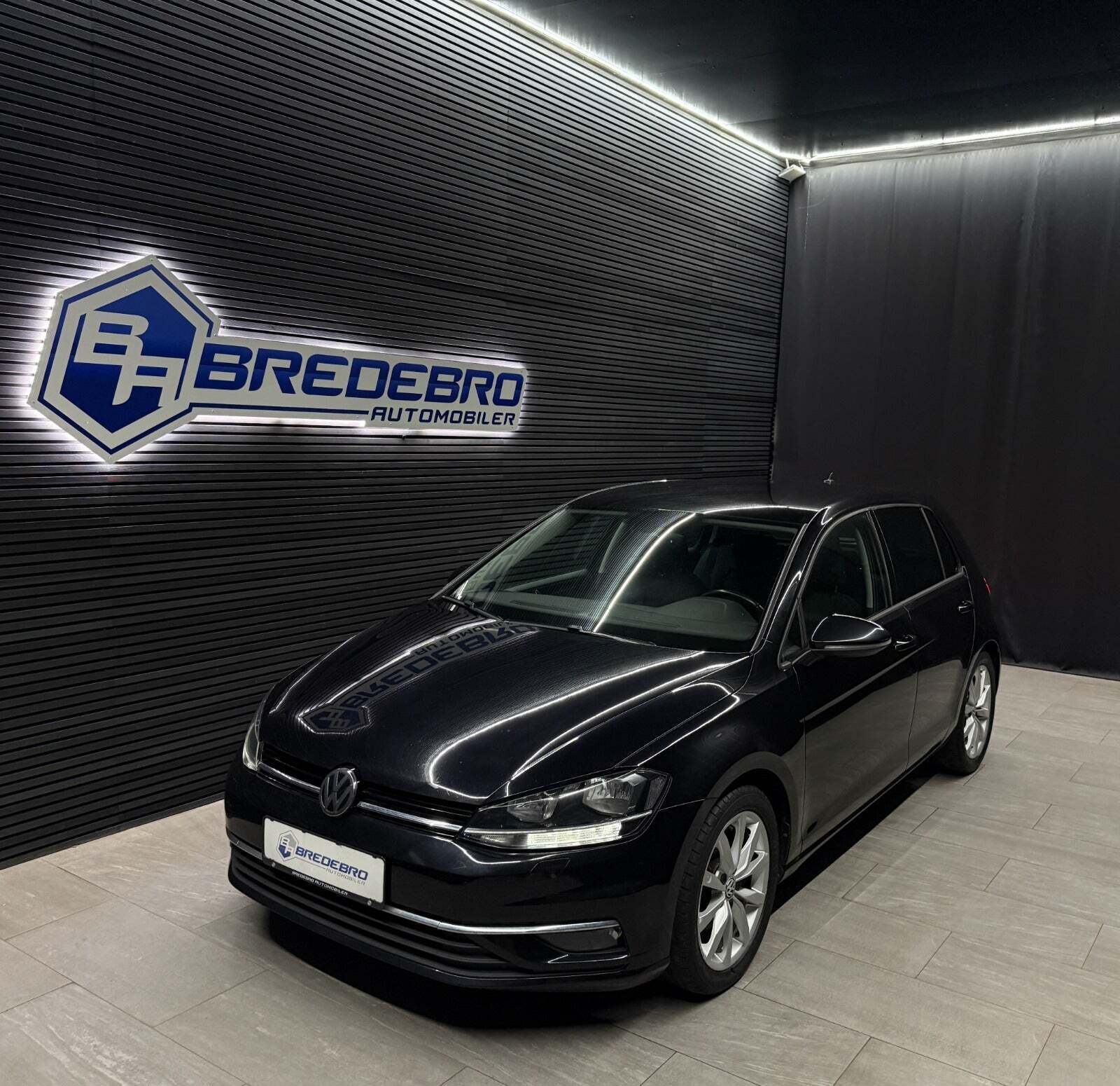 VW Golf VII 2,0 TDi 150 Highline DSG - 159.500 kr