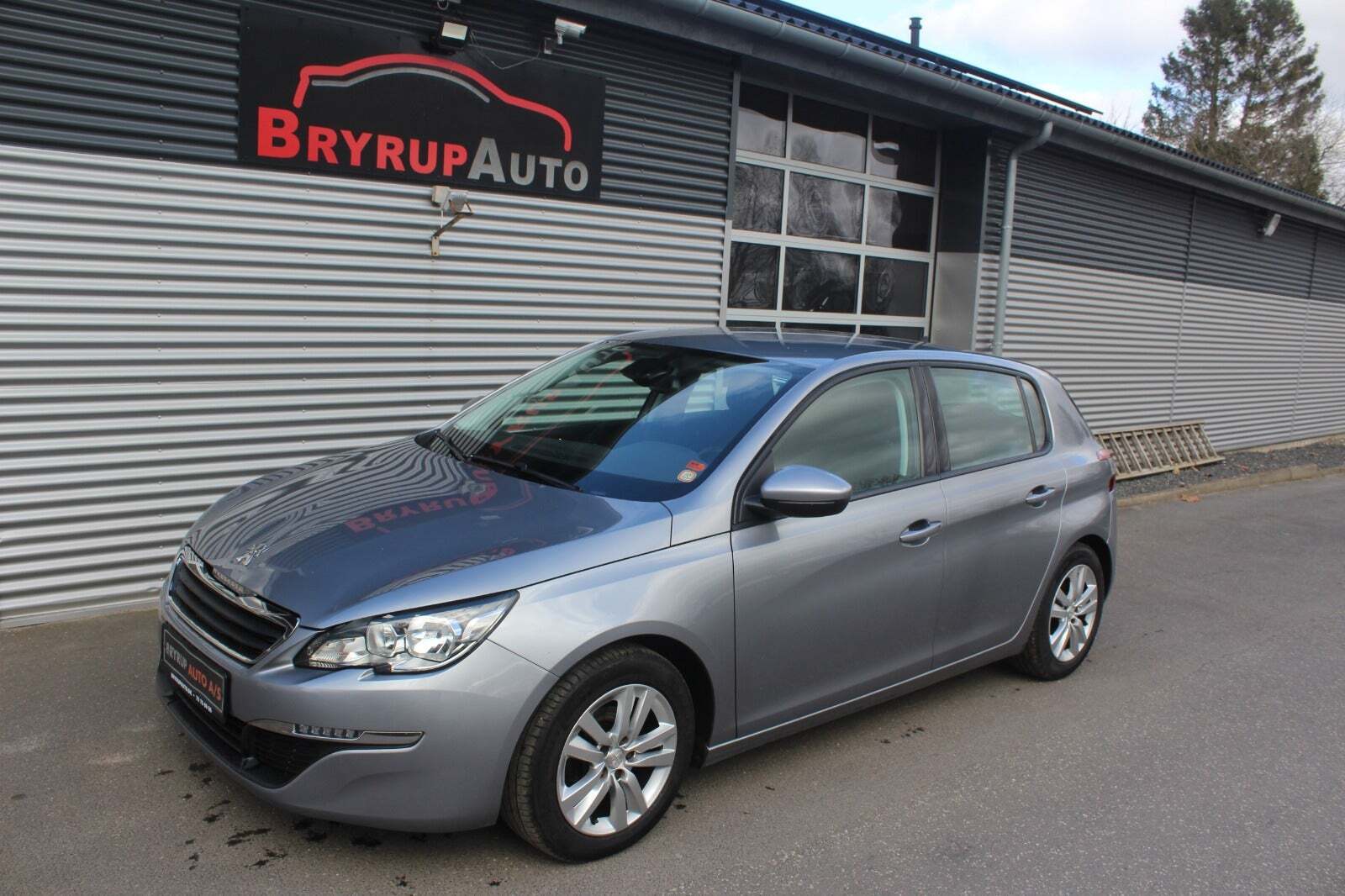 Peugeot 308 1,2 e-THP 110 Active - 54.990 kr