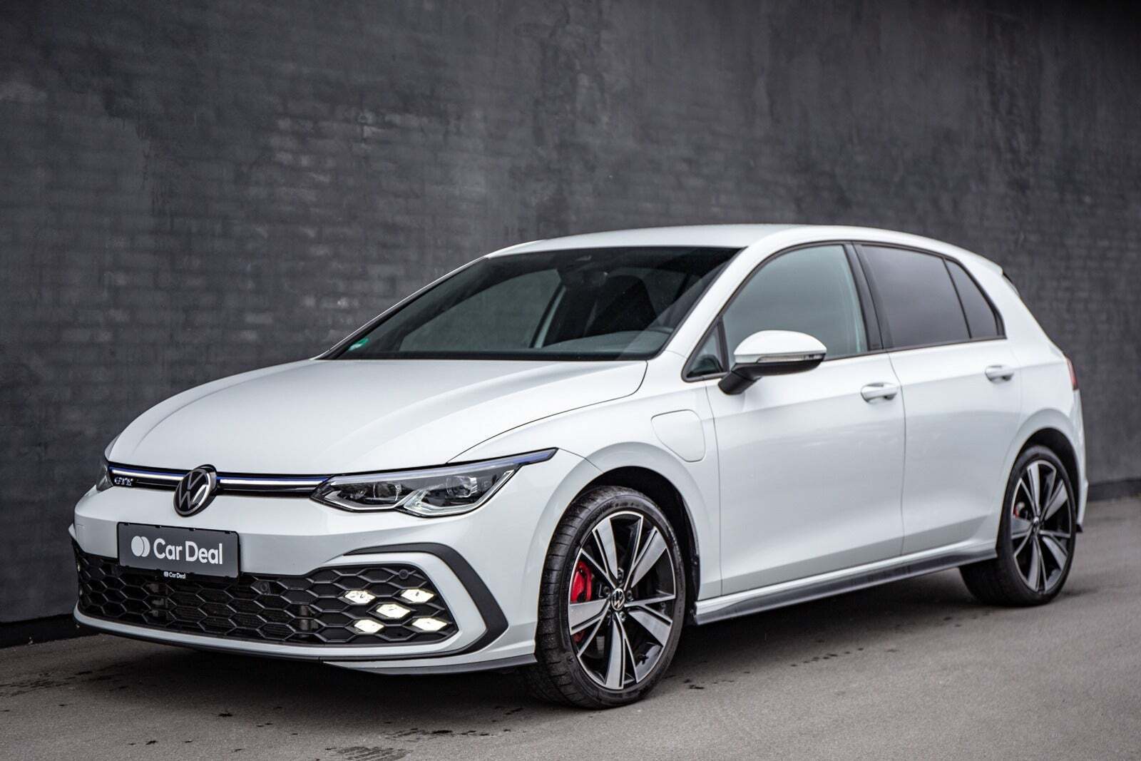 VW Golf VIII 1,4 GTE DSG - 259.990 kr