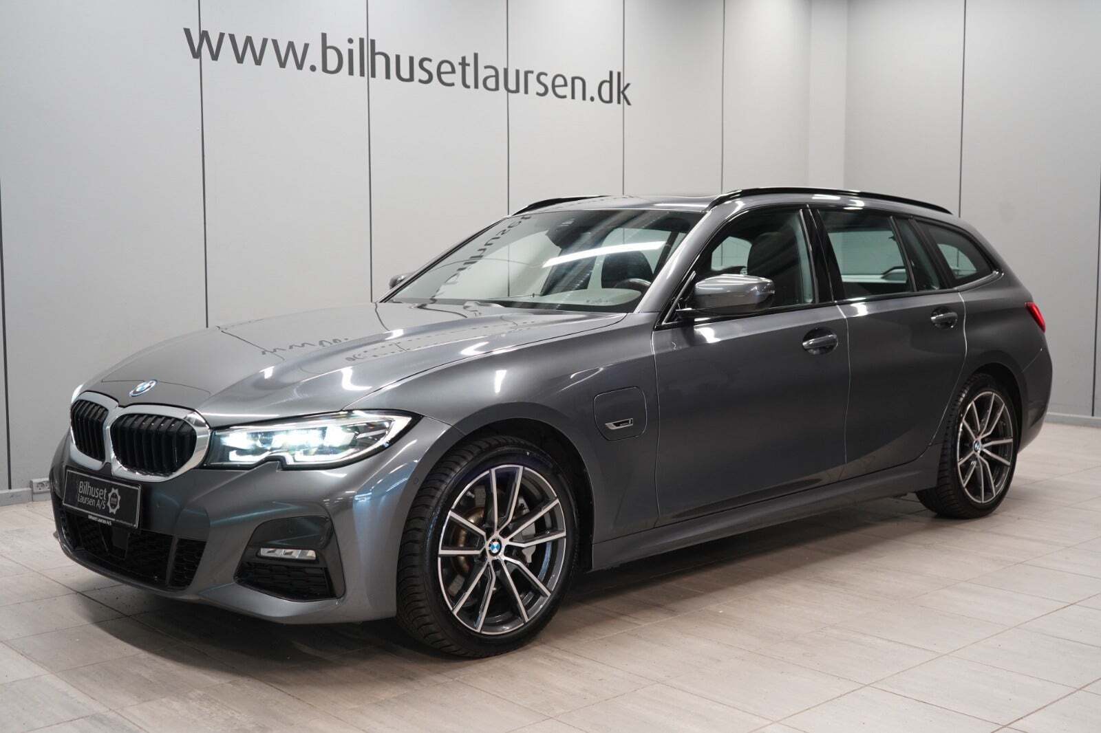 BMW 330e 2,0 Touring M-Sport+ aut. - 379.900 kr