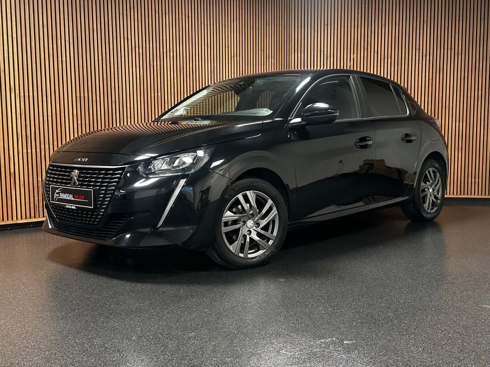 Peugeot 208 1,2 PureTech 75 Active Limited - 124.995 kr