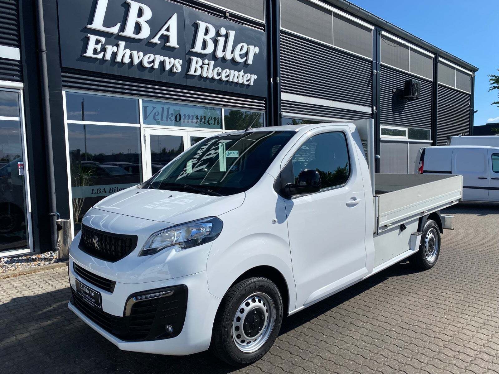 Peugeot Expert 2,0 BlueHDi 144 L2 Chassis - 174.900 kr