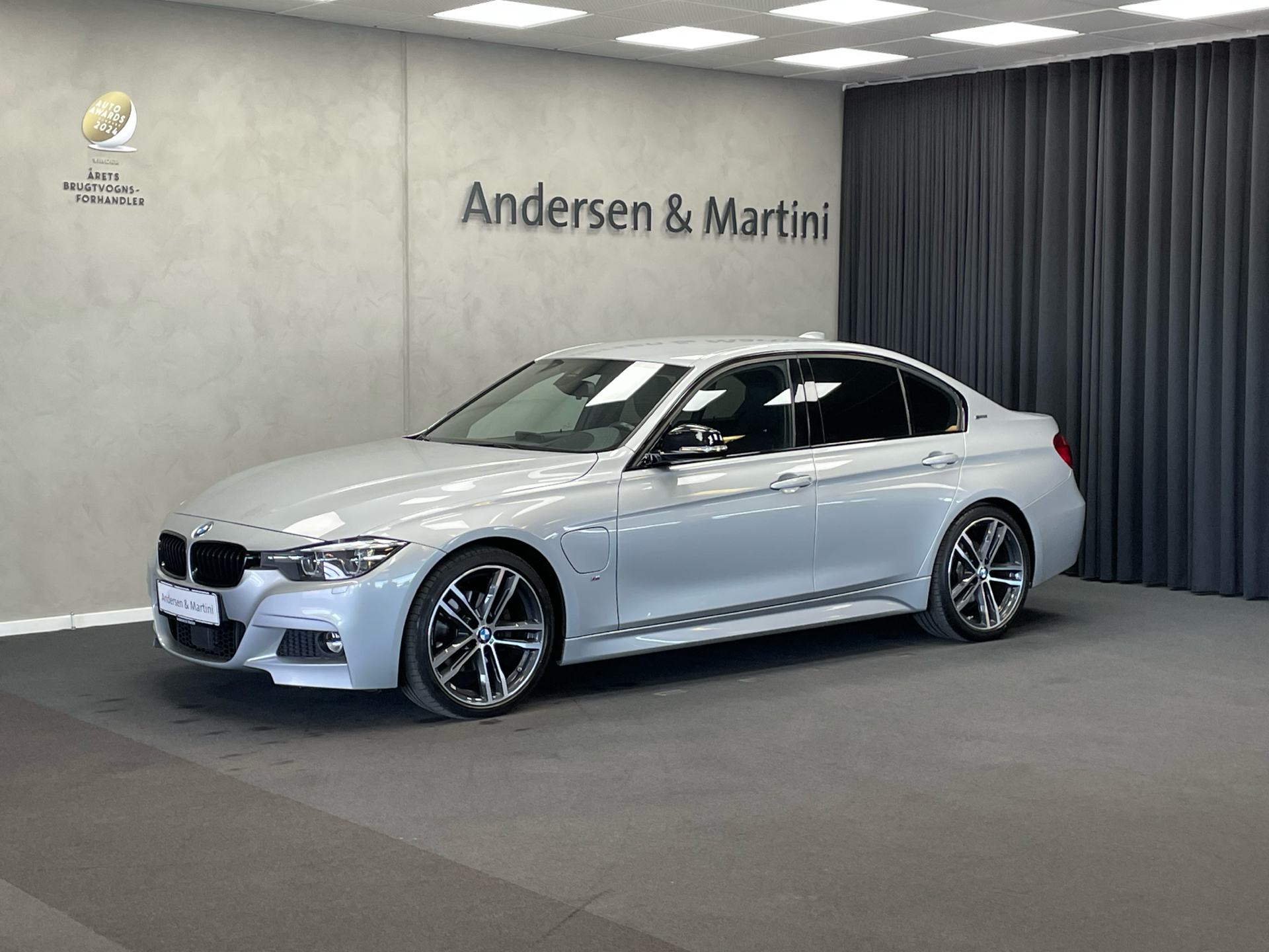 BMW 330e 2,0 Plugin-hybrid M-Sport Steptronic 252HK 8g Aut. - 249.900 kr