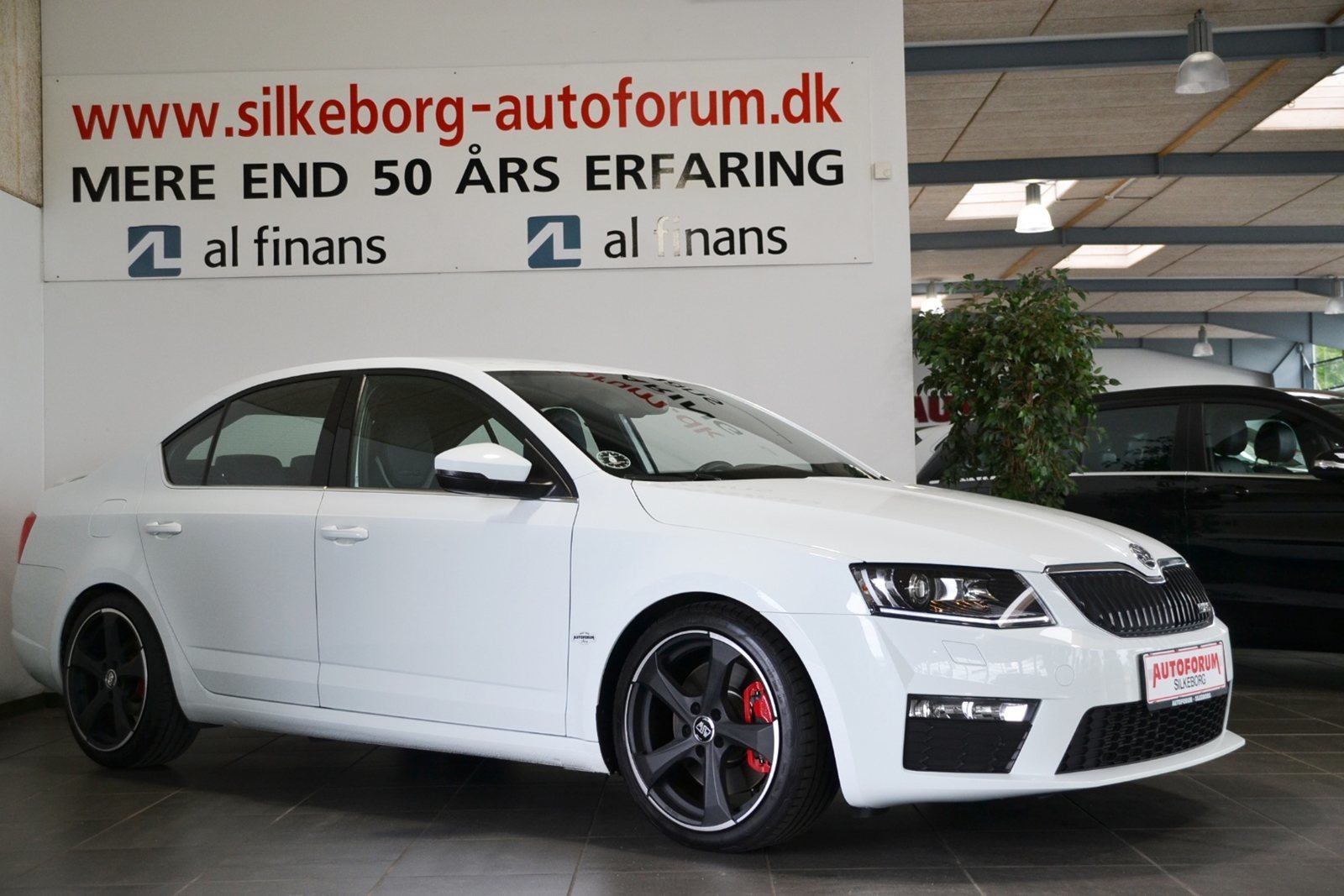 Skoda Octavia 2,0 TSi 220 RS Combi DSG - 294.900 kr