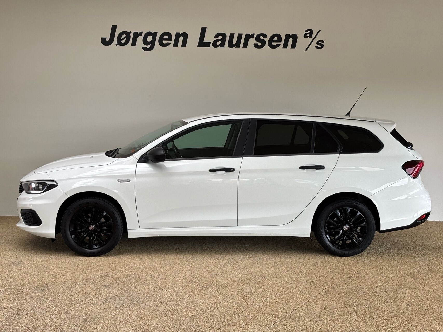 Til salg - Fiat Tipo Station Wagon 1.4 FIRE Manual, 6-trins, 95ps, 2019 ...